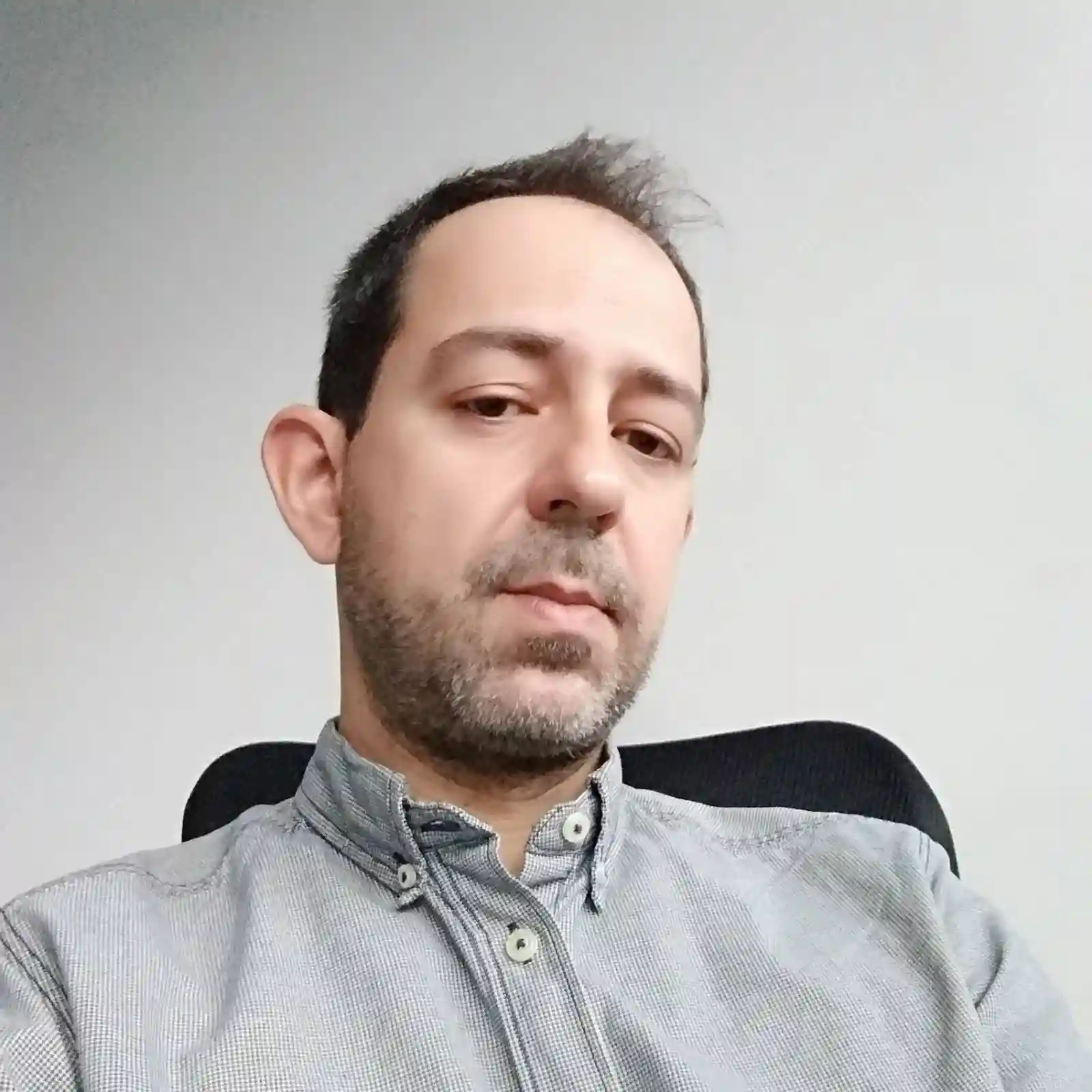 Ο Βουρεκάς Κώστας με καταγωγή απο την Πάργα Υποψήφιος ευρωβουλευτής με ...
